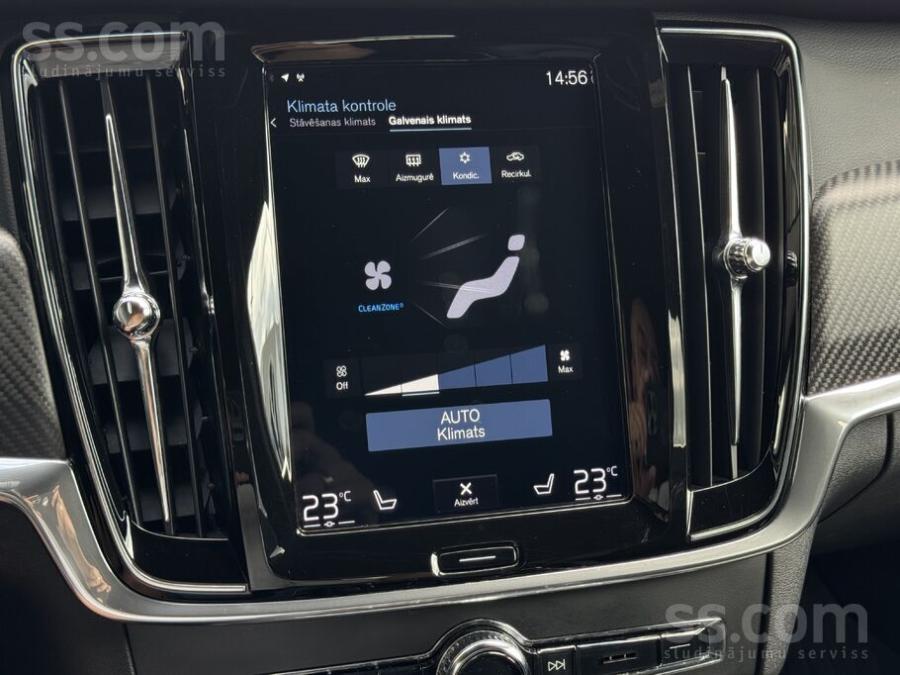 Grey Volvo V90 2018 in Valmiera, with an engine capacity of 2.00 L and mileage of 183 thousand km for 22500 €, photo 18 on AUTOMOTO.COM.LV