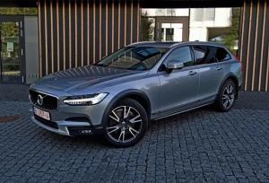 Grey Volvo V90 2018 in Riga, with an engine capacity of 2.00 L and mileage of 176 thousand km for 27500 €, photo  on AUTOMOTO.COM.LV