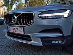Grey Volvo V90 2018 in Riga, with an engine capacity of 2.00 L and mileage of 176 thousand km for 27500 €, photo 3 on AUTOMOTO.COM.LV