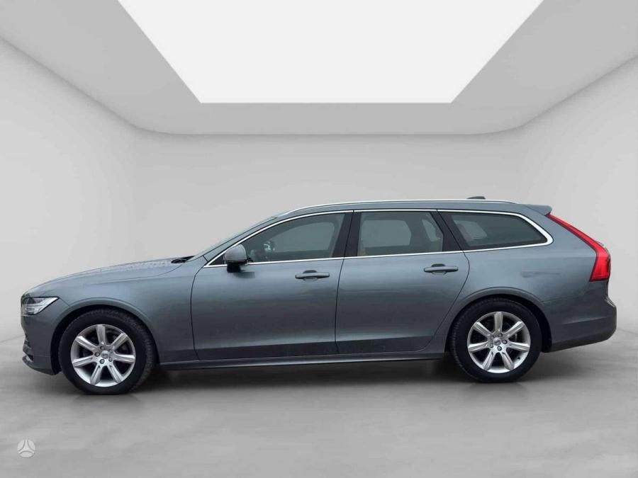 Grey Volvo V90 2018 in Kaunas, with an engine capacity of 2.00 L and mileage of 304 thousand km for 14290 €, photo 4 on AUTOMOTO.COM.LV