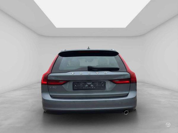 Grey Volvo V90 2018 in Kaunas, with an engine capacity of 2.00 L and mileage of 304 thousand km for 14290 €, photo 5 on AUTOMOTO.COM.LV