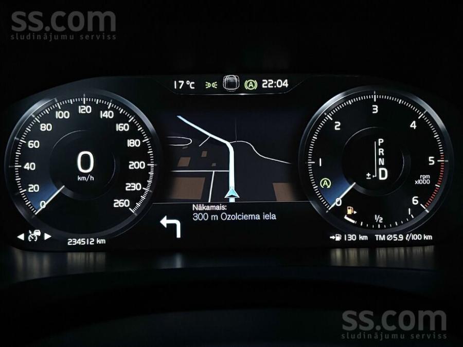 Grey Volvo V90 2018 in Riga, with an engine capacity of 2.00 L and mileage of 235 thousand km for 17200 €, photo 19 on AUTOMOTO.COM.LV