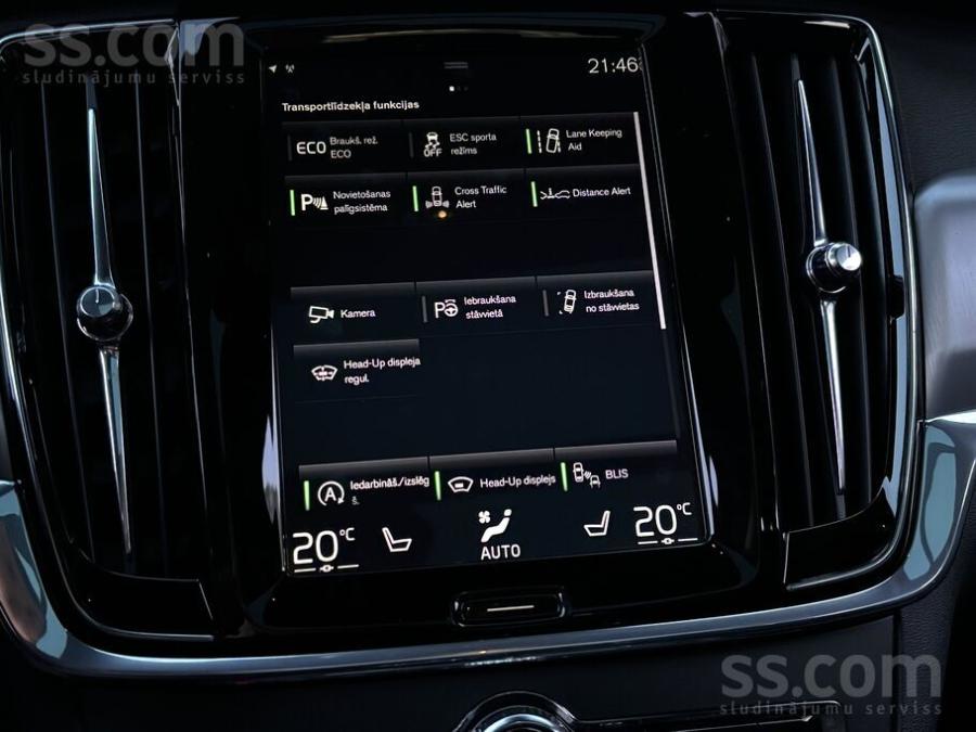 Grey Volvo V90 2018 in Riga, with an engine capacity of 2.00 L and mileage of 235 thousand km for 17200 €, photo 22 on AUTOMOTO.COM.LV