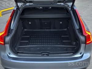Grey Volvo V90 2018 in Riga, with an engine capacity of 2.00 L and mileage of 235 thousand km for 17200 €, photo 27 on AUTOMOTO.COM.LV