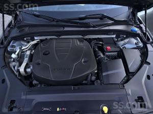 Grey Volvo V90 2018 in Riga, with an engine capacity of 2.00 L and mileage of 235 thousand km for 17200 €, photo 32 on AUTOMOTO.COM.LV