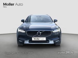 Pelēks Volvo V90 2018 Pērnava, ar dzinēja tilpumu 2.00 L un nobraukumu 136 tūkst. km par 21950 €, foto 4 vietnē AUTOMOTO.COM.LV