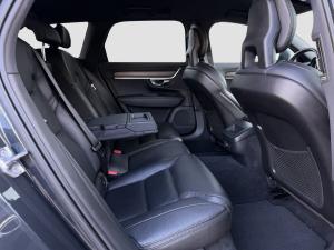 Grey Volvo V90 2018 in Parnu, with an engine capacity of 2.00 L and mileage of 136 thousand km for 21950 €, photo 8 on AUTOMOTO.COM.LV
