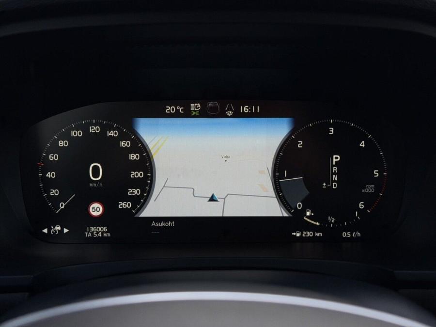 Grey Volvo V90 2018 in Parnu, with an engine capacity of 2.00 L and mileage of 136 thousand km for 21950 €, photo 10 on AUTOMOTO.COM.LV