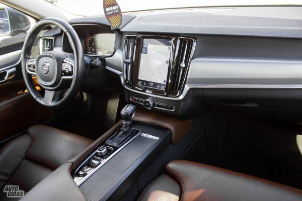 Pelēks Volvo V90 2018 Kauņa, ar dzinēja tilpumu 2.00 L un nobraukumu 319 tūkst. km par 12800 €, foto 10 vietnē AUTOMOTO.COM.LV