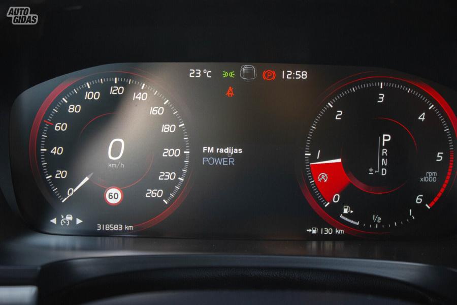 Grey Volvo V90 2018 in Kaunas, with an engine capacity of 2.00 L and mileage of 319 thousand km for 12800 €, photo 24 on AUTOMOTO.COM.LV
