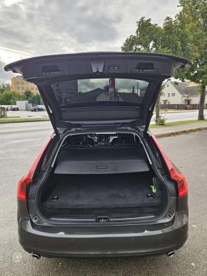 Pelēks Volvo V90 2018 Šauļi, ar dzinēja tilpumu 1.97 L un nobraukumu 249 tūkst. km par 14950 €, foto 12 vietnē AUTOMOTO.COM.LV
