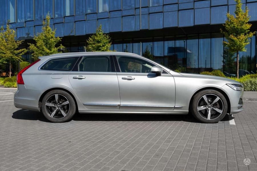 Pelēks Volvo V90 2018 Viļņa, ar dzinēja tilpumu 1.97 L un nobraukumu 216 tūkst. km par 17500 €, foto 7 vietnē AUTOMOTO.COM.LV