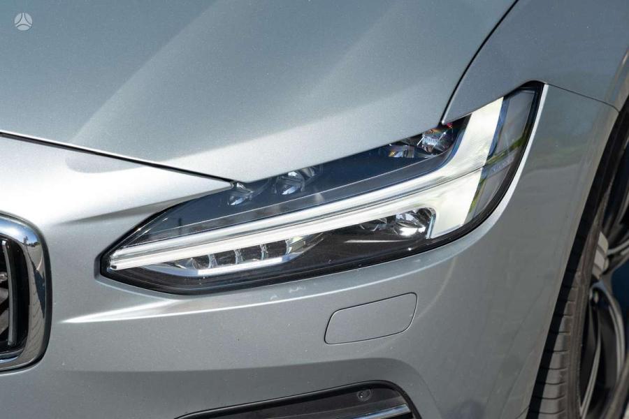 Pelēks Volvo V90 2018 Viļņa, ar dzinēja tilpumu 1.97 L un nobraukumu 216 tūkst. km par 17500 €, foto 10 vietnē AUTOMOTO.COM.LV