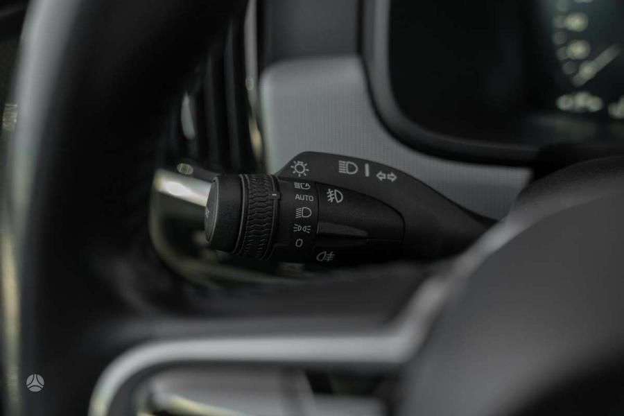Pelēks Volvo V90 2018 Viļņa, ar dzinēja tilpumu 1.97 L un nobraukumu 216 tūkst. km par 17500 €, foto 28 vietnē AUTOMOTO.COM.LV