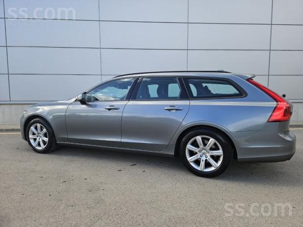 Volvo V90 2018 Rīga vietnē Pelēks Volvo V90 2018 Rīga, ar dzinēja tilpumu 2.00 L un nobraukumu 246 tūkst. km par 11450 €, foto 5 vietnē AUTOMOTO.COM.LV