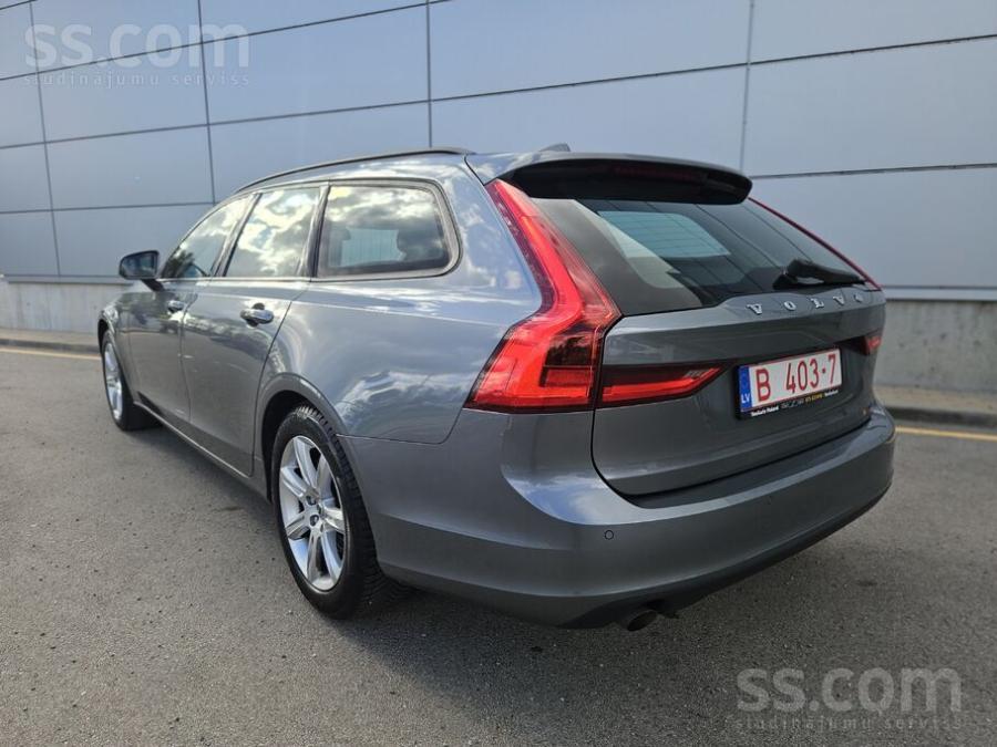 Grey Volvo V90 2018 in Riga, with an engine capacity of 2.00 L and mileage of 246 thousand km for 11450 €, photo 6 on AUTOMOTO.COM.LV