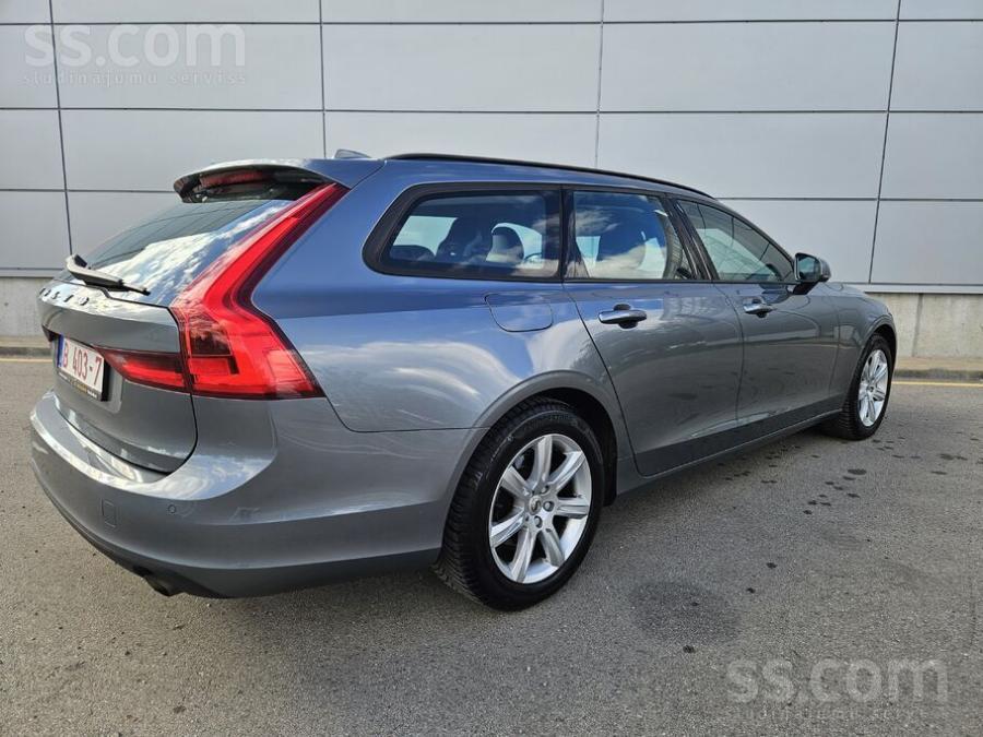 Grey Volvo V90 2018 in Riga, with an engine capacity of 2.00 L and mileage of 246 thousand km for 11450 €, photo 15 on AUTOMOTO.COM.LV