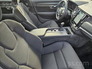 Grey Volvo V90 2018 in Riga, with an engine capacity of 2.00 L and mileage of 246 thousand km for 11450 €, photo 19 on AUTOMOTO.COM.LV