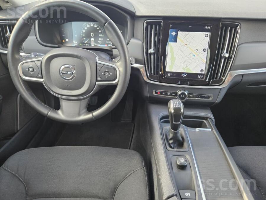Grey Volvo V90 2018 in Riga, with an engine capacity of 2.00 L and mileage of 246 thousand km for 11450 €, photo 20 on AUTOMOTO.COM.LV