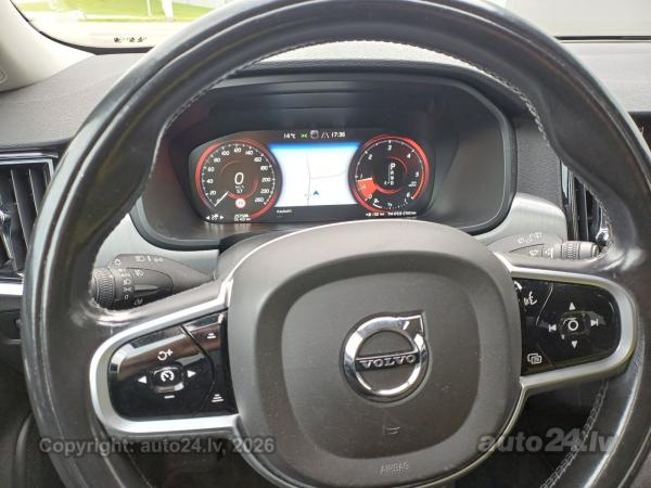 Grey Volvo V90 2018 in Voru, with an engine capacity of 2.00 L and mileage of 258 thousand km for 13900 €, photo 9 on AUTOMOTO.COM.LV