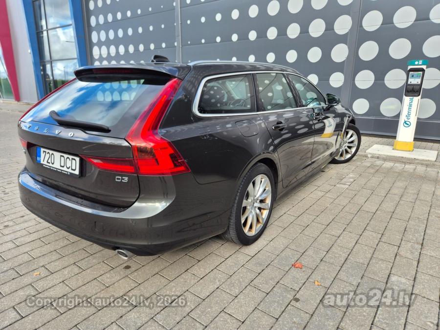 Grey Volvo V90 2018 in Tartu, with an engine capacity of 2.00 L and mileage of 157 thousand km for 15900 €, photo 5 on AUTOMOTO.COM.LV