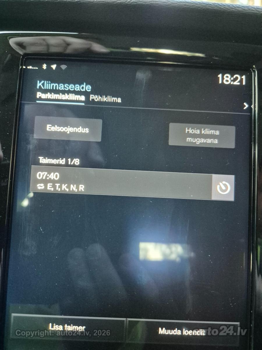 Grey Volvo V90 2018 in Tartu, with an engine capacity of 2.00 L and mileage of 157 thousand km for 15900 €, photo 18 on AUTOMOTO.COM.LV