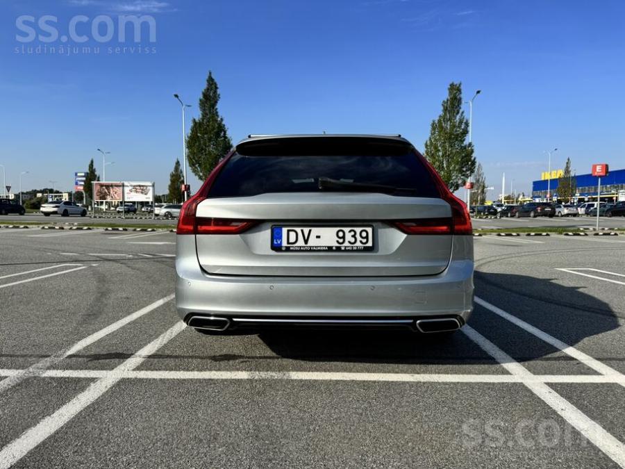 Pelēks Volvo V90 2018 Rīga, ar dzinēja tilpumu 2.00 L un nobraukumu 176 tūkst. km par 20500 €, foto 7 vietnē AUTOMOTO.COM.LV