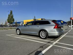 Pelēks Volvo V90 2018 Rīga, ar dzinēja tilpumu 2.00 L un nobraukumu 176 tūkst. km par 20500 €, foto 8 vietnē AUTOMOTO.COM.LV