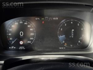 Серый Вольво В90 2018 в Рига, объемом двигателя 2.00 л и пробегом 170 тыс. км за 22000 €, фото 13 на AUTOMOTO.COM.LV