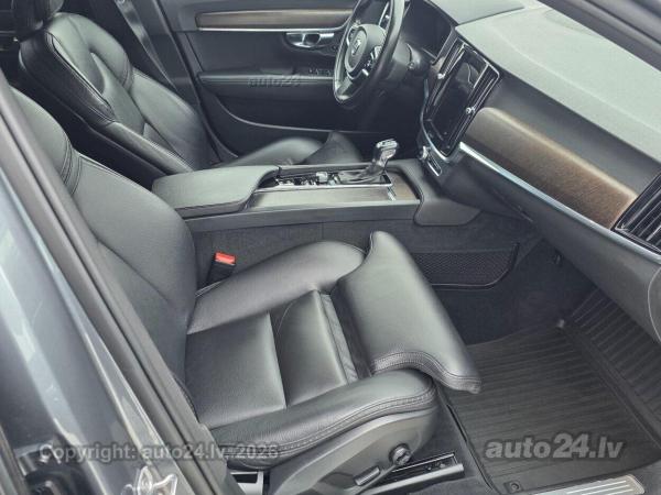Grey Volvo V90 2019 in Tallinn, with an engine capacity of 2.00 L and mileage of 139 thousand km for 24990 €, photo 6 on AUTOMOTO.COM.LV