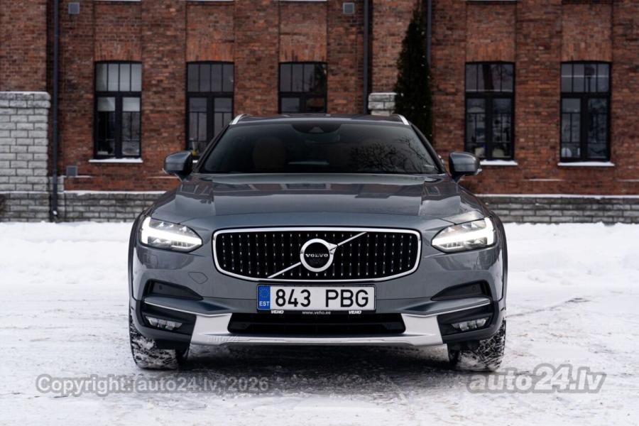 Pelēks Volvo V90 2019 Tallina, ar dzinēja tilpumu 2.00 L un nobraukumu 170 tūkst. km par 24900 €, foto 1 vietnē AUTOMOTO.COM.LV
