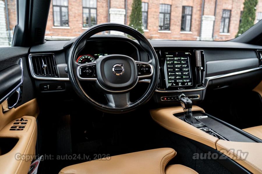 Pelēks Volvo V90 2019 Tallina, ar dzinēja tilpumu 2.00 L un nobraukumu 170 tūkst. km par 24900 €, foto 13 vietnē AUTOMOTO.COM.LV