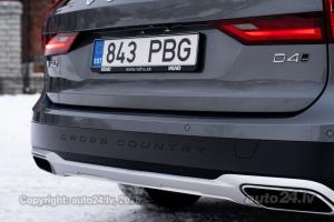 Pelēks Volvo V90 2019 Tallina, ar dzinēja tilpumu 2.00 L un nobraukumu 170 tūkst. km par 24900 €, foto 23 vietnē AUTOMOTO.COM.LV