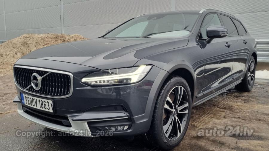 Grey Volvo V90 2019 in Tallinn, with an engine capacity of 2.00 L and mileage of 207 thousand km for 23890 €, photo 1 on AUTOMOTO.COM.LV