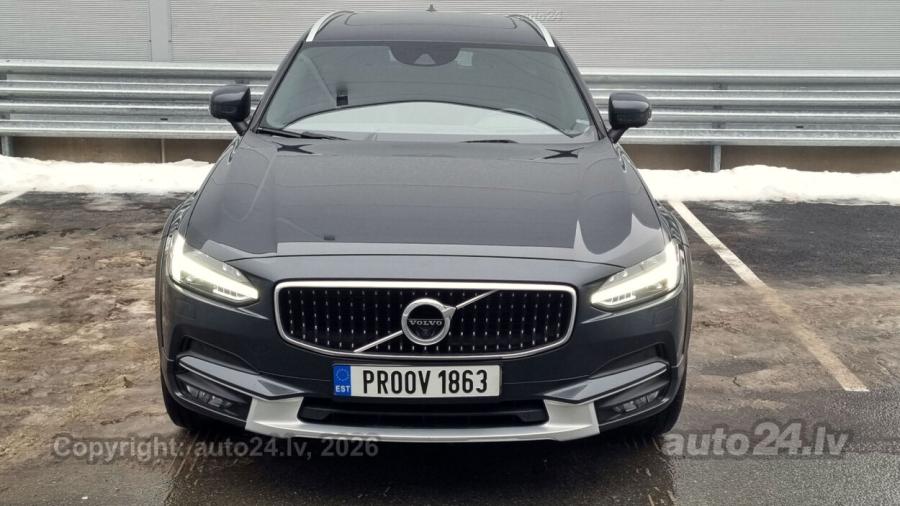 Grey Volvo V90 2019 in Tallinn, with an engine capacity of 2.00 L and mileage of 207 thousand km for 23890 €, photo 2 on AUTOMOTO.COM.LV