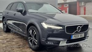 Grey Volvo V90 2019 in Tallinn, with an engine capacity of 2.00 L and mileage of 207 thousand km for 23890 €, photo 3 on AUTOMOTO.COM.LV