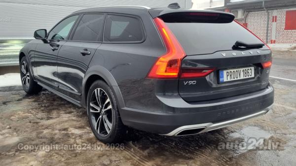Pelēks Volvo V90 2019 Tallina, ar dzinēja tilpumu 2.00 L un nobraukumu 207 tūkst. km par 23890 €, foto 6 vietnē AUTOMOTO.COM.LV