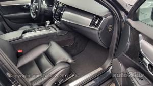Grey Volvo V90 2019 in Tallinn, with an engine capacity of 2.00 L and mileage of 207 thousand km for 23890 €, photo 16 on AUTOMOTO.COM.LV