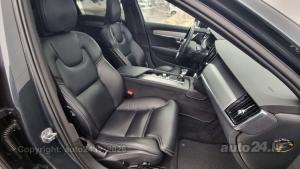 Grey Volvo V90 2019 in Tallinn, with an engine capacity of 2.00 L and mileage of 207 thousand km for 23890 €, photo 17 on AUTOMOTO.COM.LV