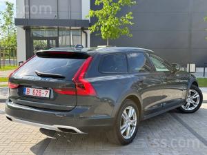 Pelēks Volvo V90 2019 Rīga, ar dzinēja tilpumu 2.00 L un nobraukumu 407 tūkst. km par 15999 €, foto 4 vietnē AUTOMOTO.COM.LV