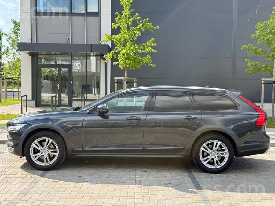 Pelēks Volvo V90 2019 Rīga, ar dzinēja tilpumu 2.00 L un nobraukumu 407 tūkst. km par 15999 €, foto 7 vietnē AUTOMOTO.COM.LV