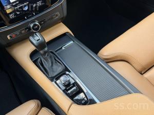 Pelēks Volvo V90 2019 Rīga, ar dzinēja tilpumu 2.00 L un nobraukumu 407 tūkst. km par 15999 €, foto 16 vietnē AUTOMOTO.COM.LV