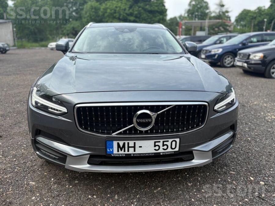 Pelēks Volvo V90 2019 Rīga, ar dzinēja tilpumu 2.00 L un nobraukumu 0 tūkst. km par 17800 €, foto 1 vietnē AUTOMOTO.COM.LV