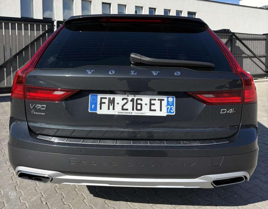 Pelēks Volvo V90 2019 Kauņa, ar dzinēja tilpumu 1.97 L un nobraukumu 270 tūkst. km par 18999 €, foto 8 vietnē AUTOMOTO.COM.LV