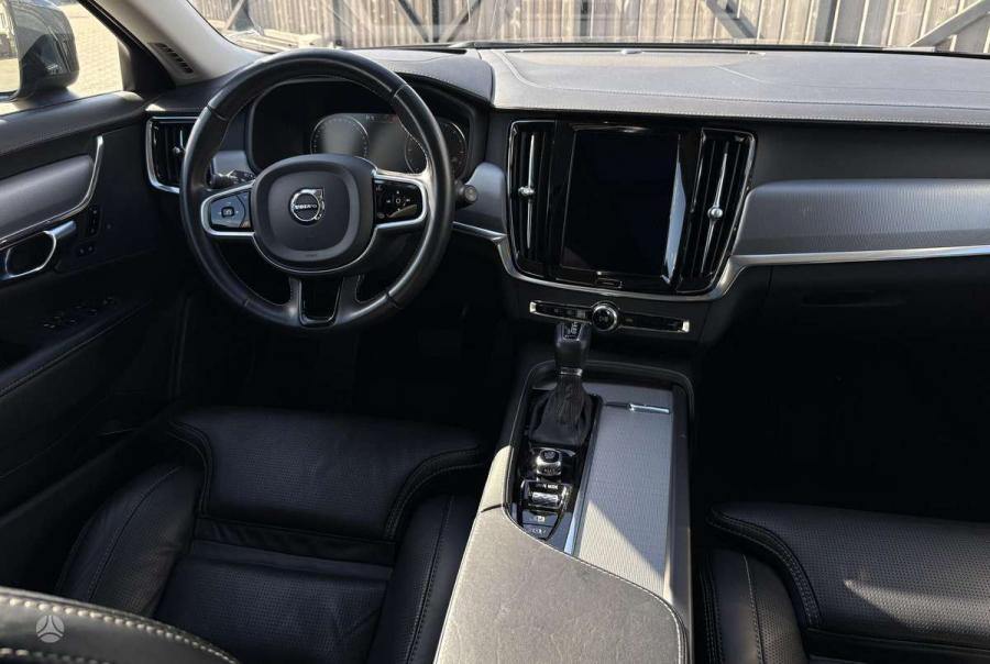 Pelēks Volvo V90 2019 Kauņa, ar dzinēja tilpumu 1.97 L un nobraukumu 270 tūkst. km par 18999 €, foto 15 vietnē AUTOMOTO.COM.LV