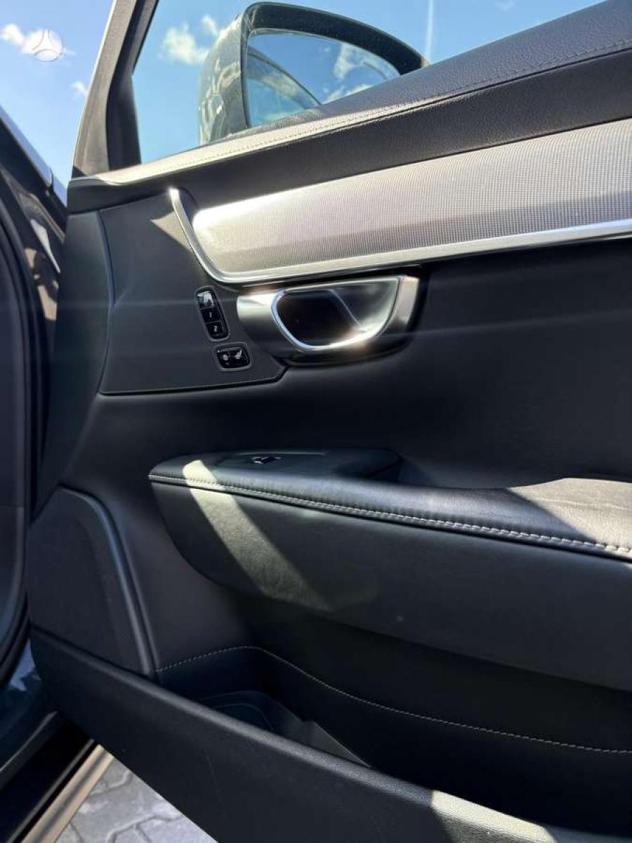 Pelēks Volvo V90 2019 Kauņa, ar dzinēja tilpumu 1.97 L un nobraukumu 270 tūkst. km par 18999 €, foto 23 vietnē AUTOMOTO.COM.LV
