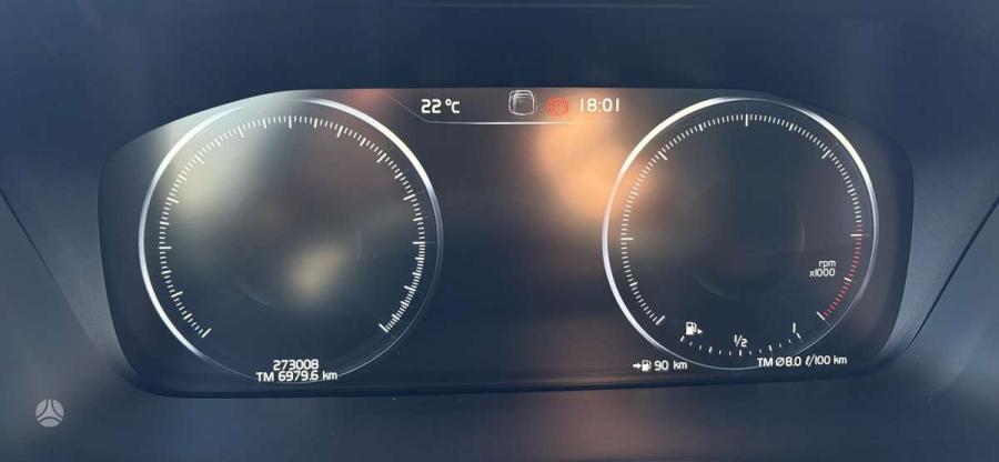 Pelēks Volvo V90 2019 Kauņa, ar dzinēja tilpumu 1.97 L un nobraukumu 270 tūkst. km par 18999 €, foto 29 vietnē AUTOMOTO.COM.LV