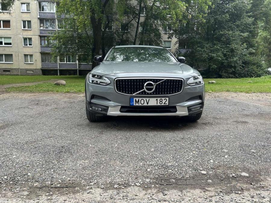 Серый Вольво В90 2019 в Вильнюс, объемом двигателя 1.97 л и пробегом 588 тыс. км за 15600 €, фото 6 на AUTOMOTO.COM.LV