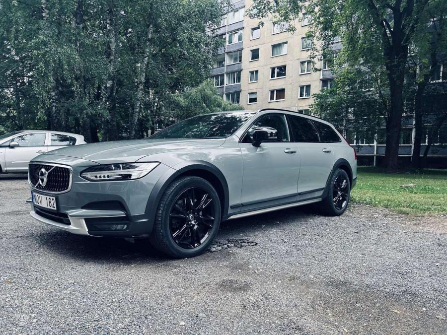 Серый Вольво В90 2019 в Вильнюс, объемом двигателя 1.97 л и пробегом 588 тыс. км за 15600 €, фото 8 на AUTOMOTO.COM.LV