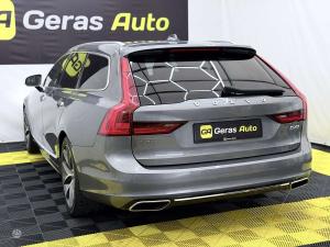 Pelēks Volvo V90 2019 Viļņa, ar dzinēja tilpumu 2.00 L un nobraukumu 235 tūkst. km par 18000 €, foto 7 vietnē AUTOMOTO.COM.LV